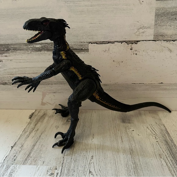 Mattel | Toys | Jurassic World Super Poseable Indoraptor Dinosaur ...